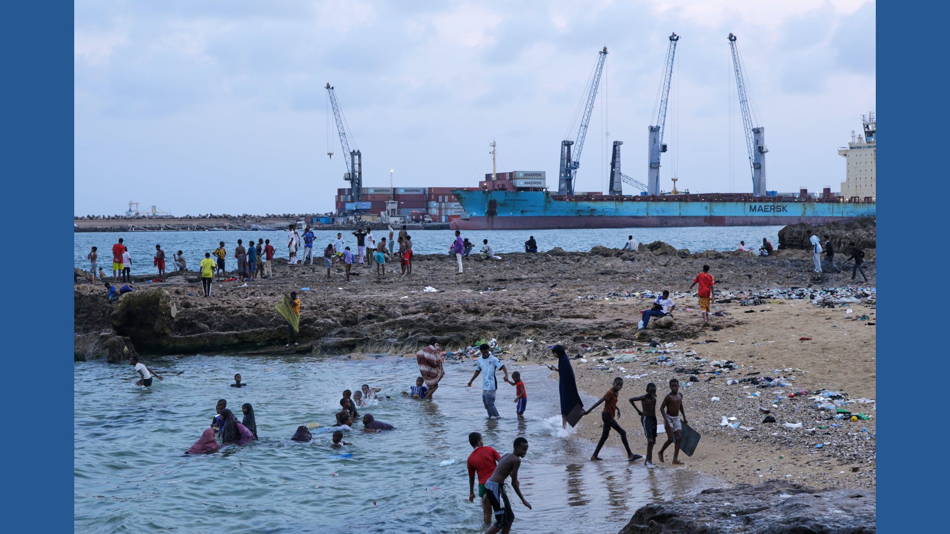 European Union vessel reaches ship raided by pirates off Somalia; all ...
