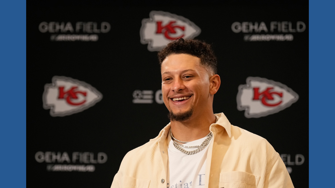 Tricks and treats: Chiefs are hoodwinking defenses with creative plays ...