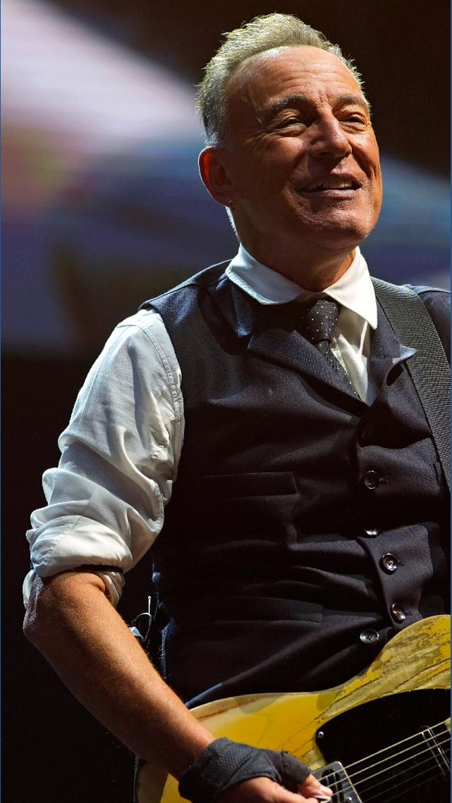 Bruce Springsteen announces 2026 ‘Land of Hope and Dreams’ tour | abc10.com