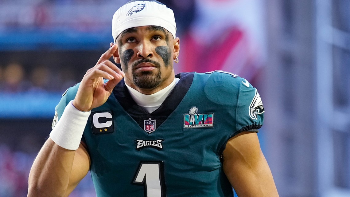 Jalen Hurts agrees to new contract with Philadelphia Eagles | abc10.com