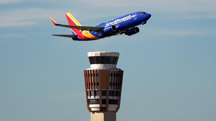 Southwest Airlines flight makes emergency landing following cracked ...