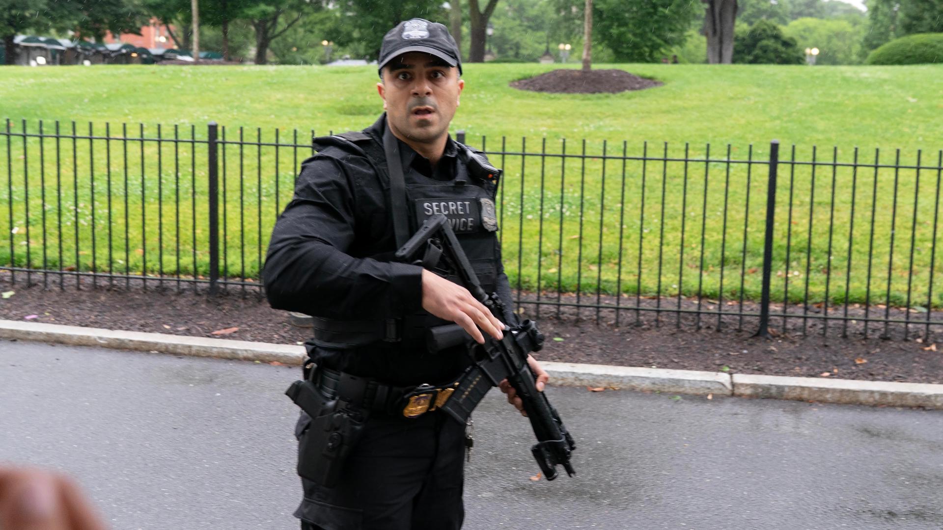 Gunman dead, bystander wounded as Secret Service responded to shots ...