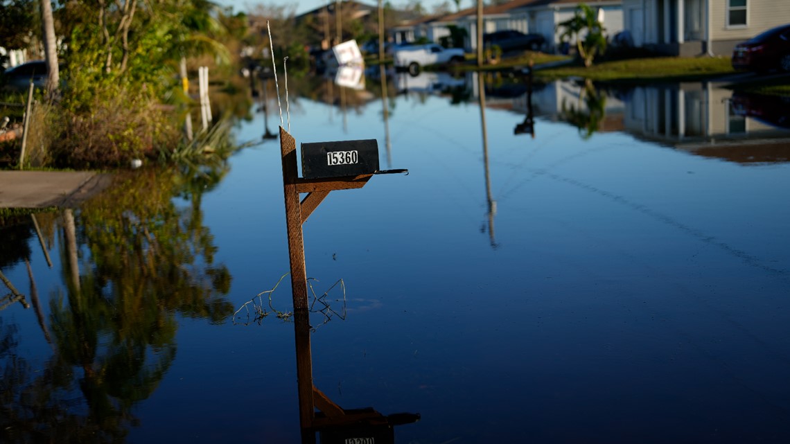 Hurricane Ian's aftermath in poor Florida neighborhood | abc10.com