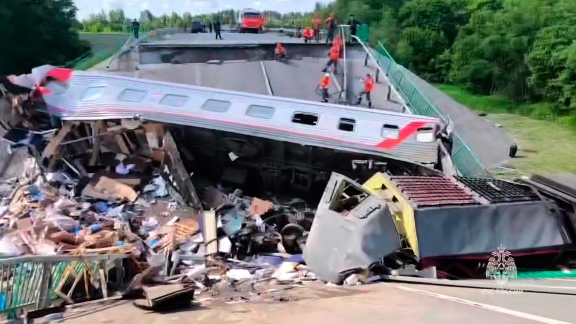 Train derails in Russia after bridge collapse, kills at least 7 | abc10.com