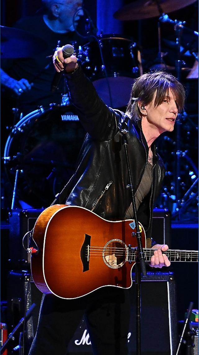 Goo Goo Dolls cancel third show in one week due to singer's illness ...