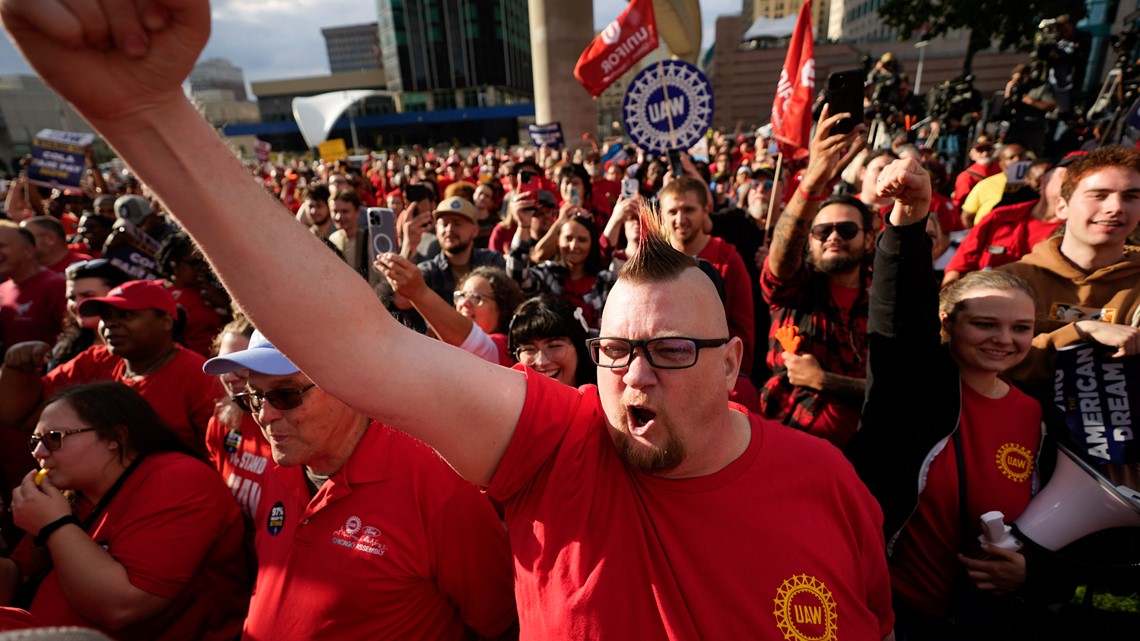 Auto workers' union has 'productive' talks with Ford amid strike ...