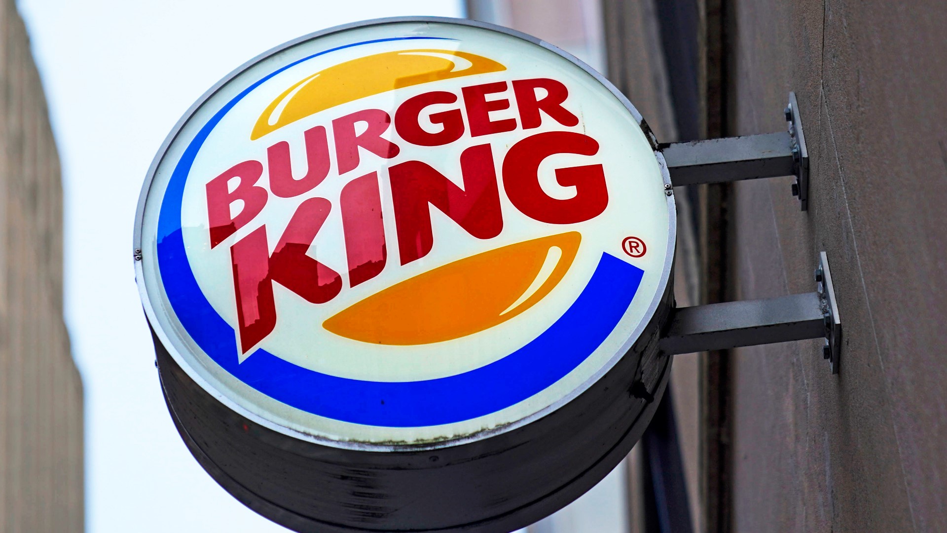 Burger King to remodel 400 restaurants in the US in 2025 | abc10.com