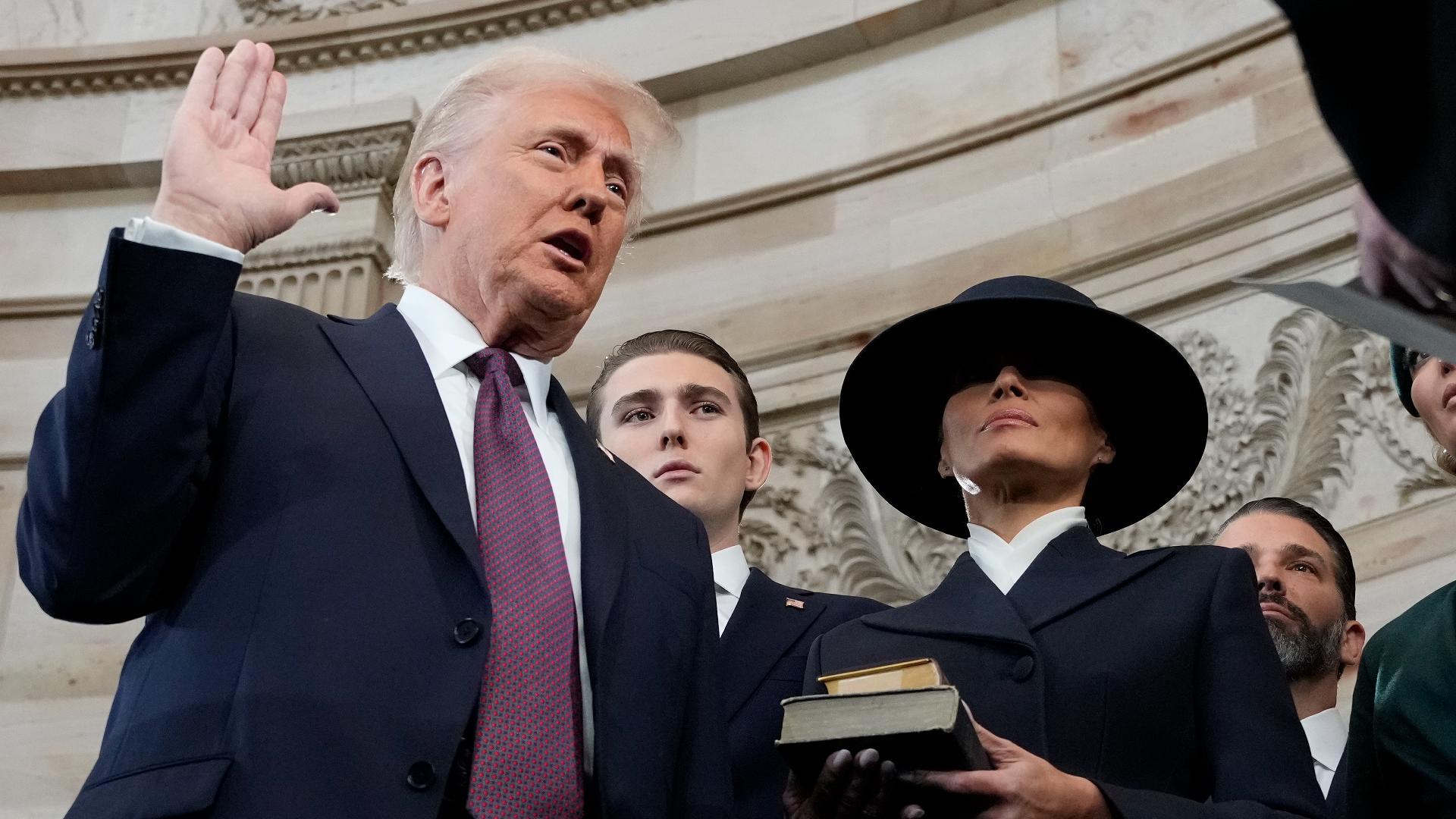 President Trump takes Oath of Office with his hand on two Bibles ...