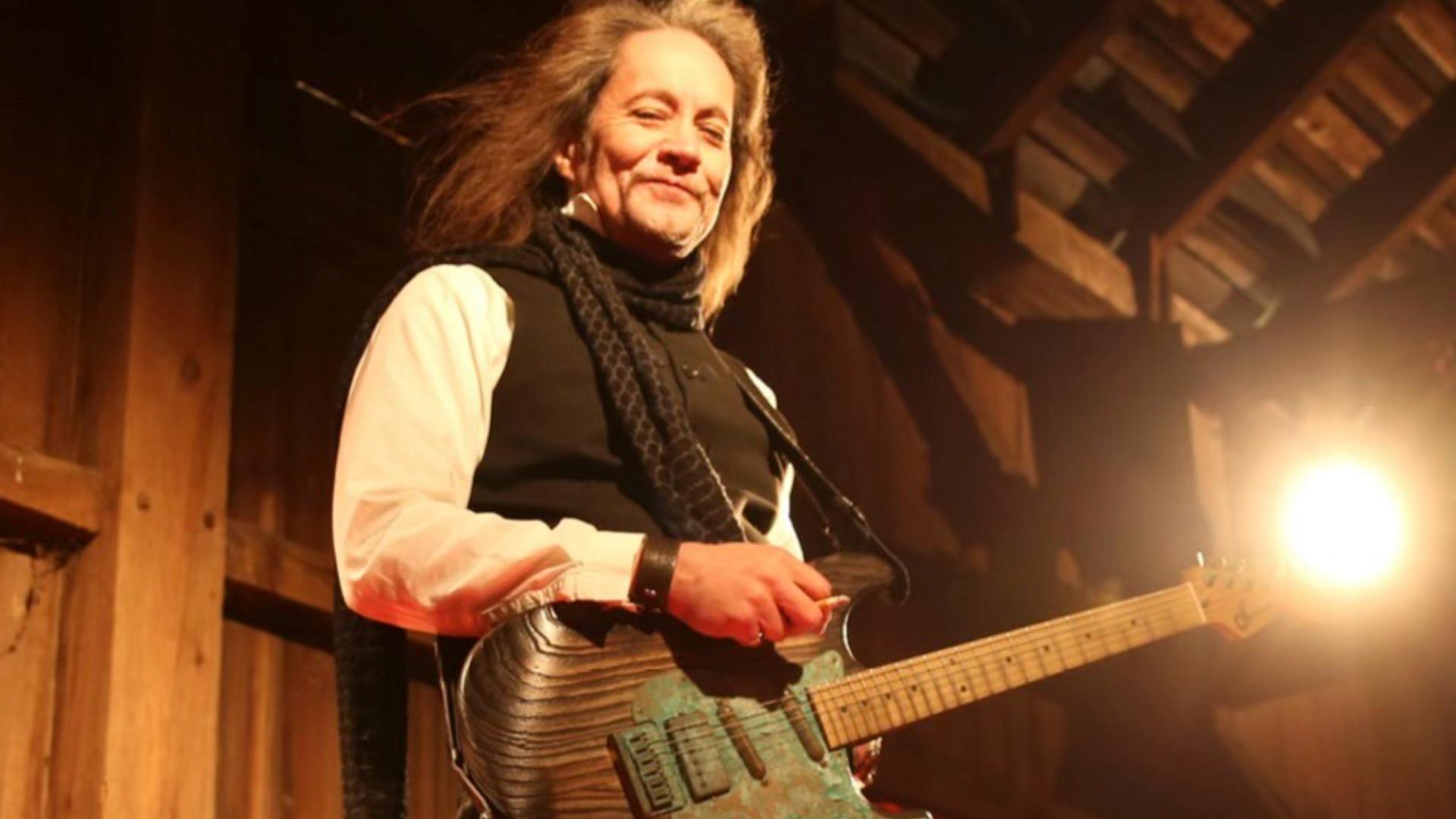 Jake E. Lee, former Ozzy Osbourne guitarist, shot multiple times ...
