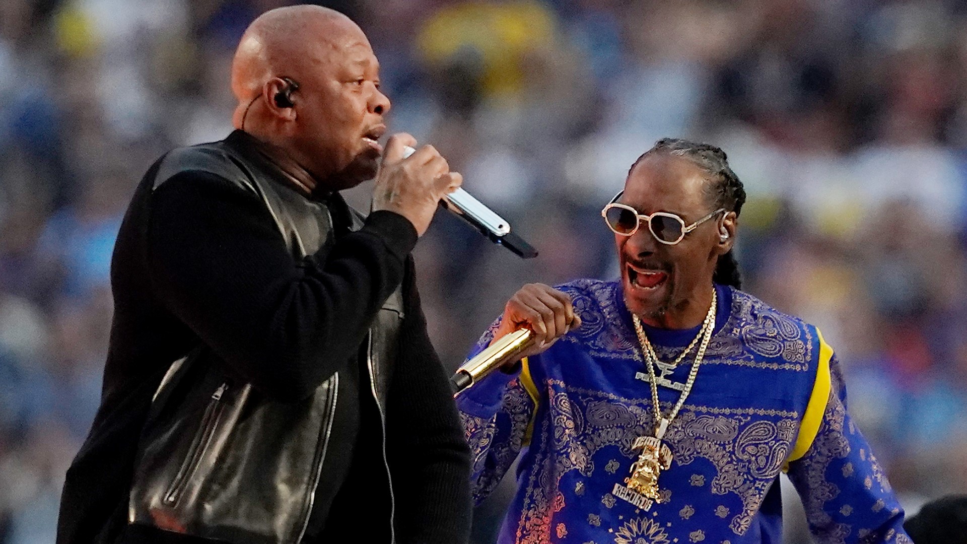Past iconic Super Bowl halftime shows: Usher, Rhianna, Michael Jackson ...