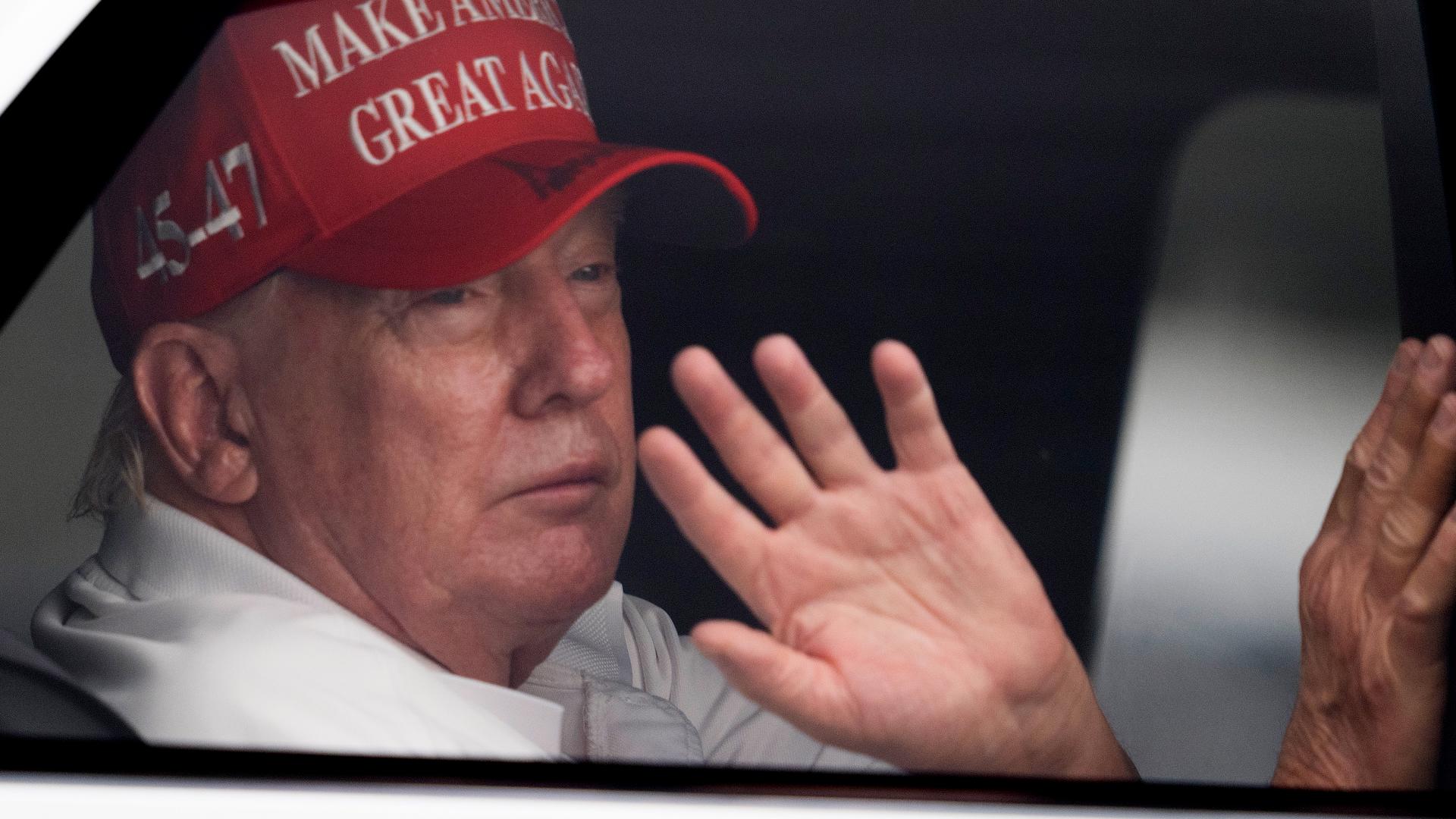 Trump says he won't 'fire people' over Signal messages | abc10.com
