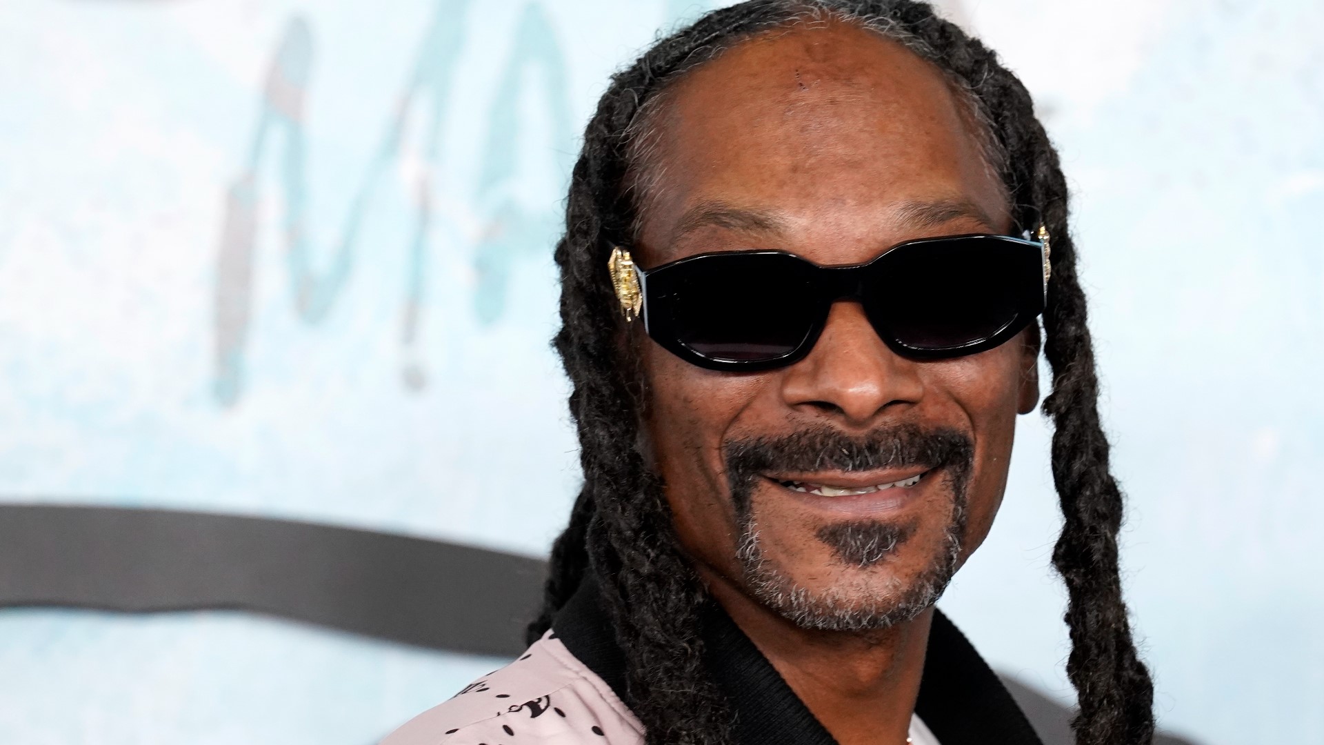 Snoop Dogg's 'giving up smoke' news was fire pit collaboration | abc10.com