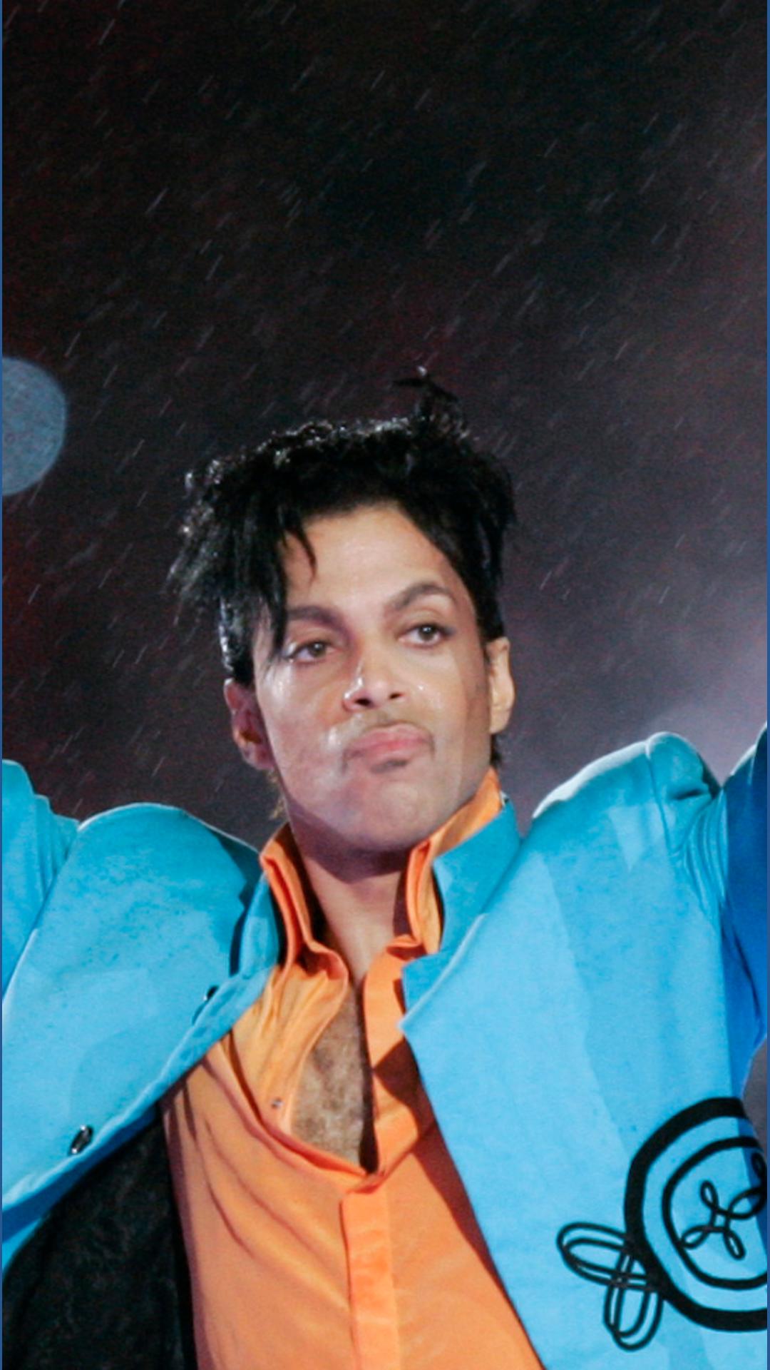 Prince remembered on 10th anniversary of his death | abc10.com