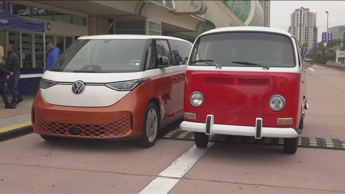 New 2025 VW ID. Buzz vs classic 1969 VW microbus comparison | abc10.com