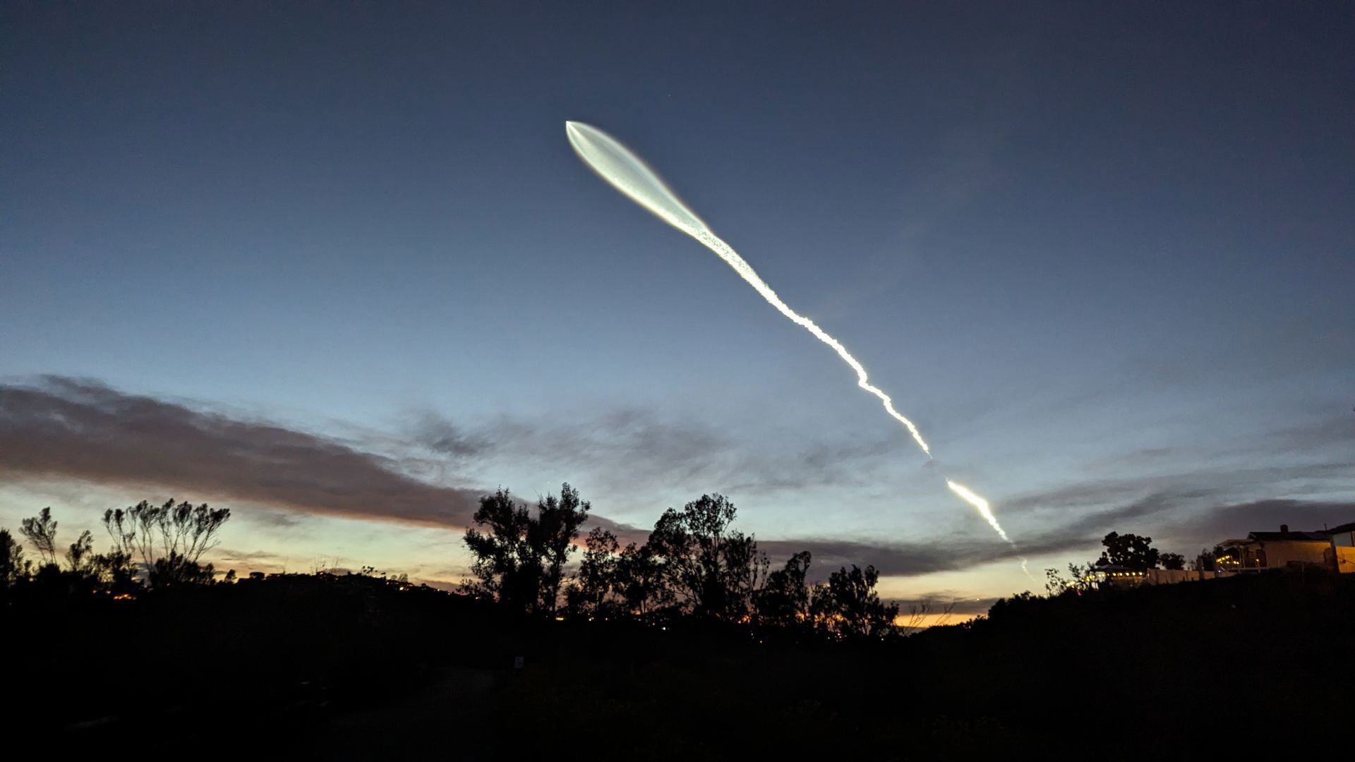 SpaceX launch seen over CA skies at sunset | abc10.com