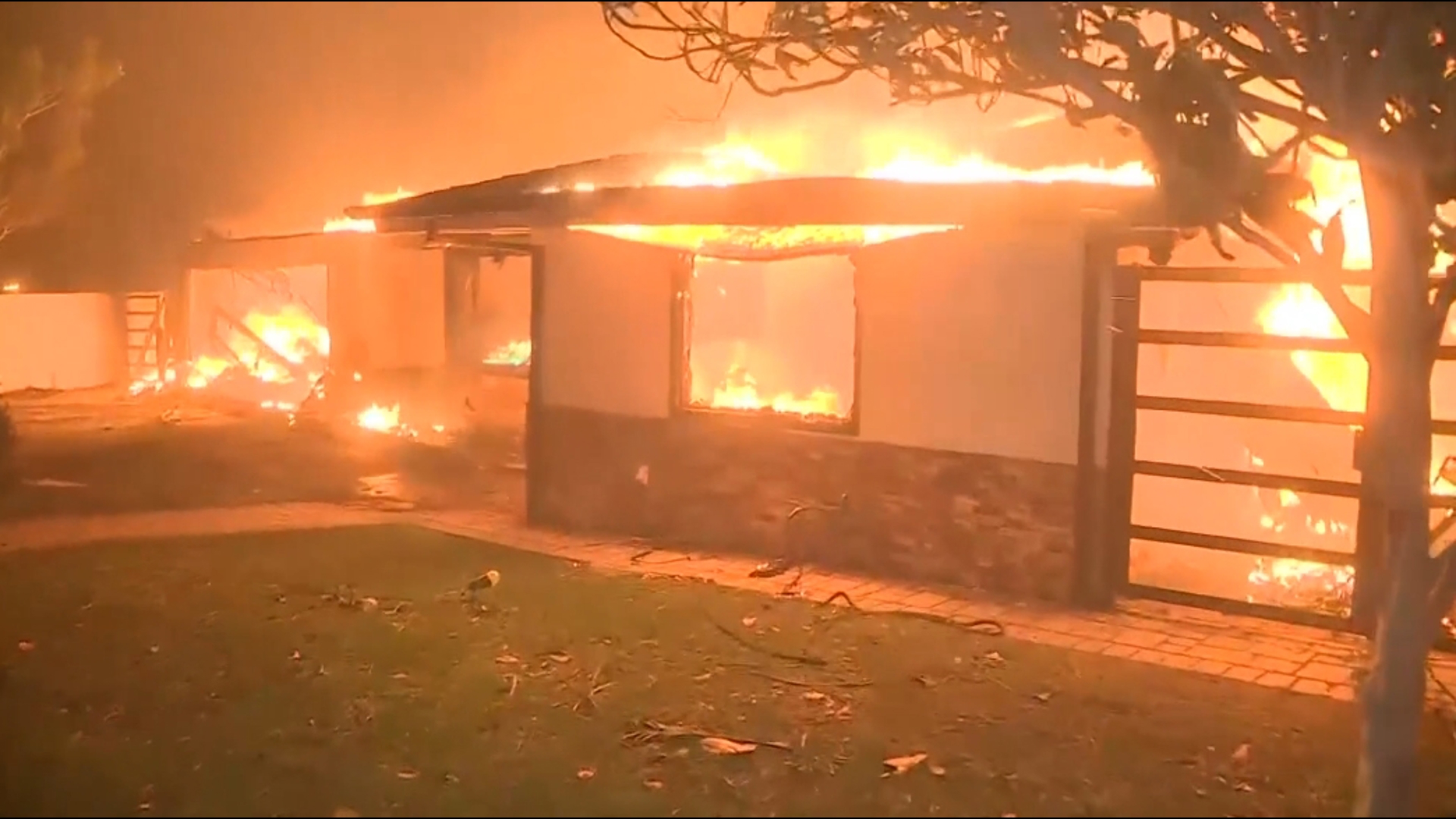 Canyon Fire forces evacuations in Tuolumne County | Maps, Updates ...