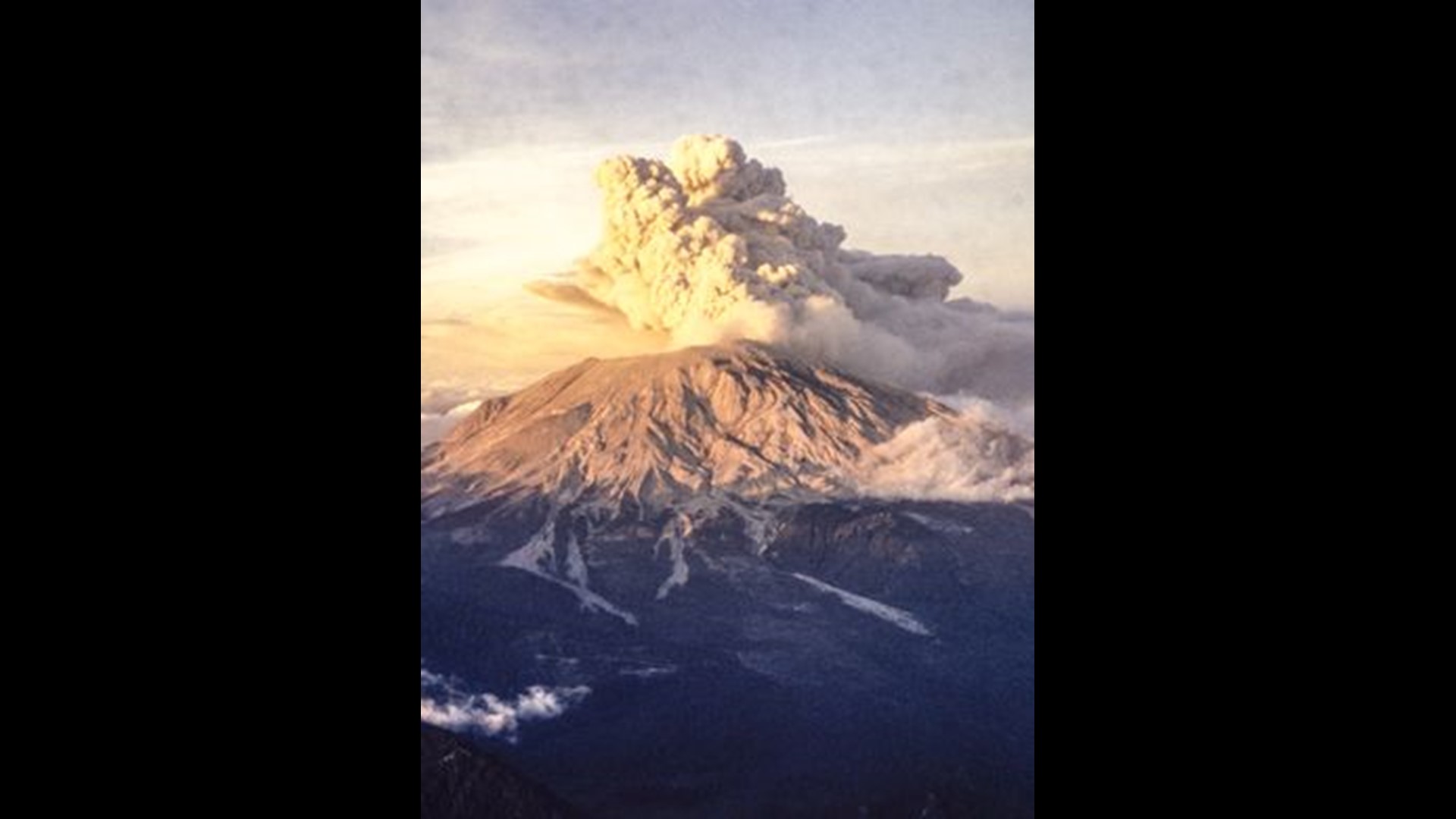 Mount St. Helens eruption: Never-before-published photos | abc10.com