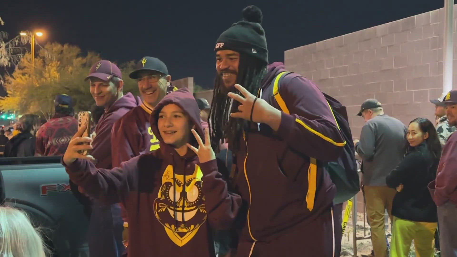ASU fans celebrate unforgettable season as team returns to Tempe ...