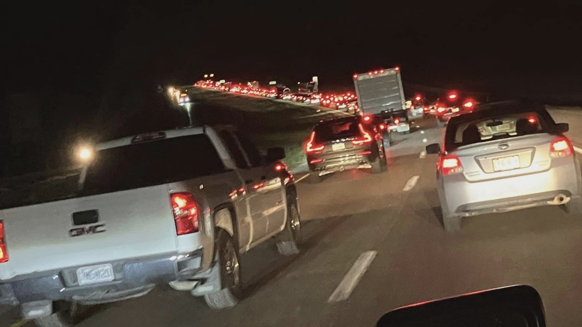 Eclipse viewers stuck in traffic for hours | abc10.com