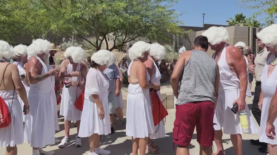 Marilyn Monroe's 100th birthday celebration sets new world record ...