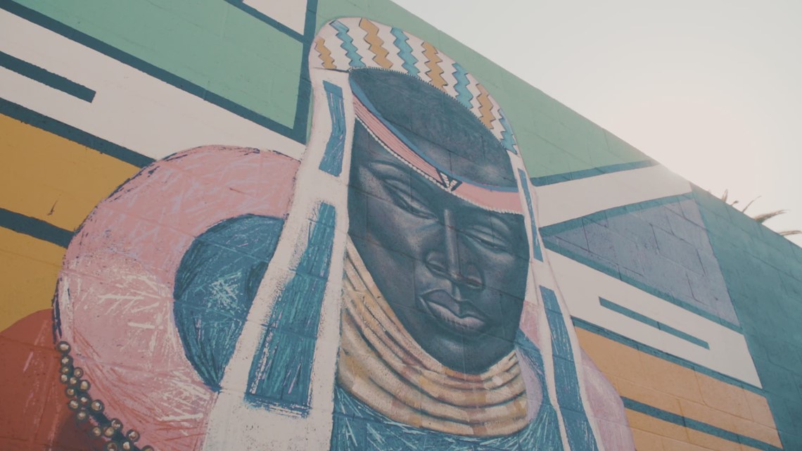 Wide Open Walls artists beautifying Oak Park with 'Ndebele' mural ...