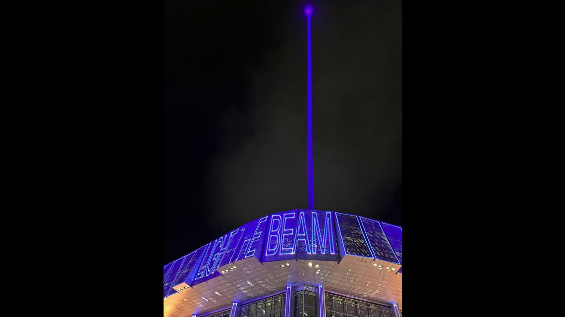 Kings fans for game 2 | Photos from outside the Golden 1 Center | abc10.com