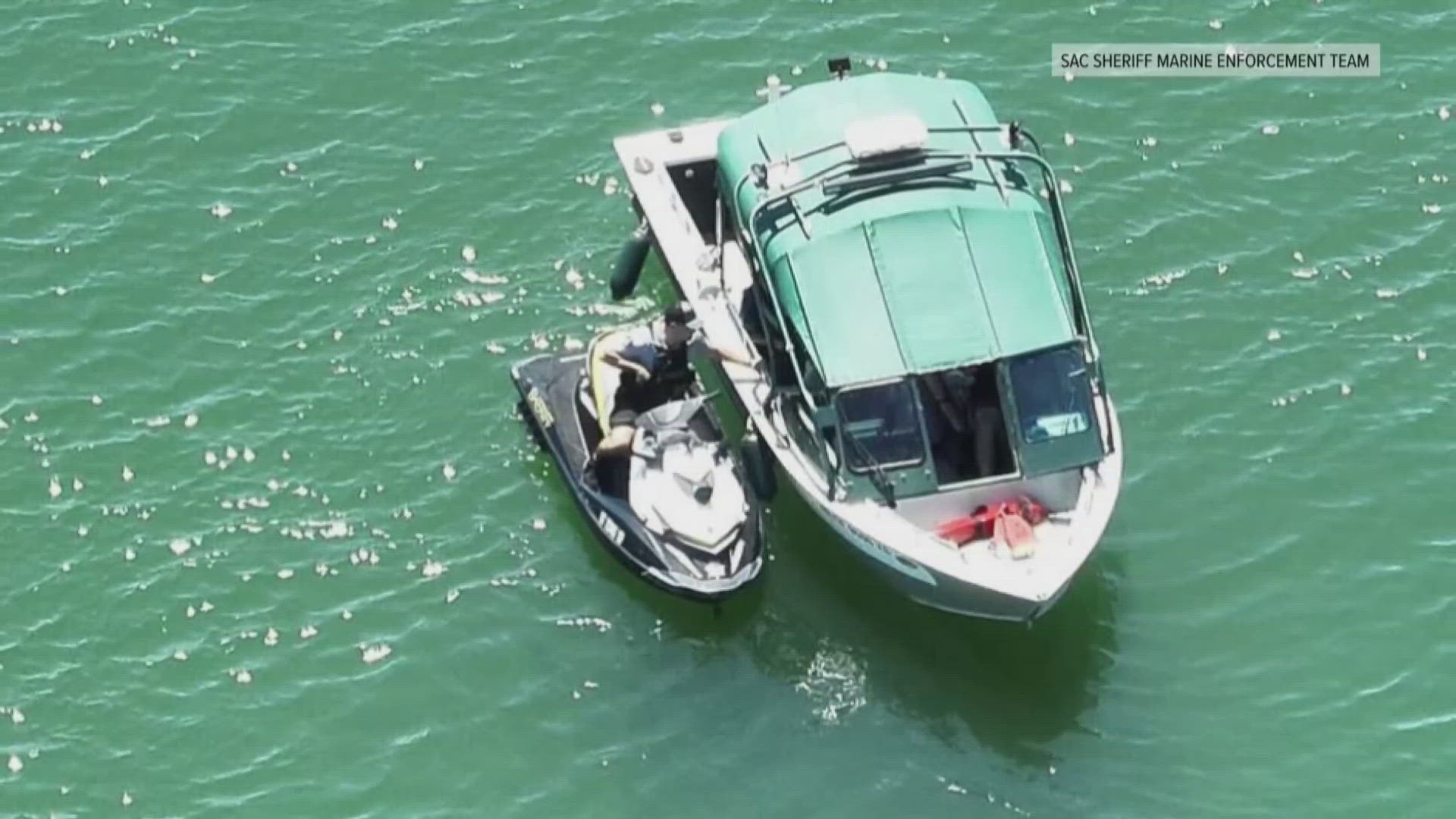YouTuber Mark Rober explores Folsom Lake’s underwater city | abc10.com