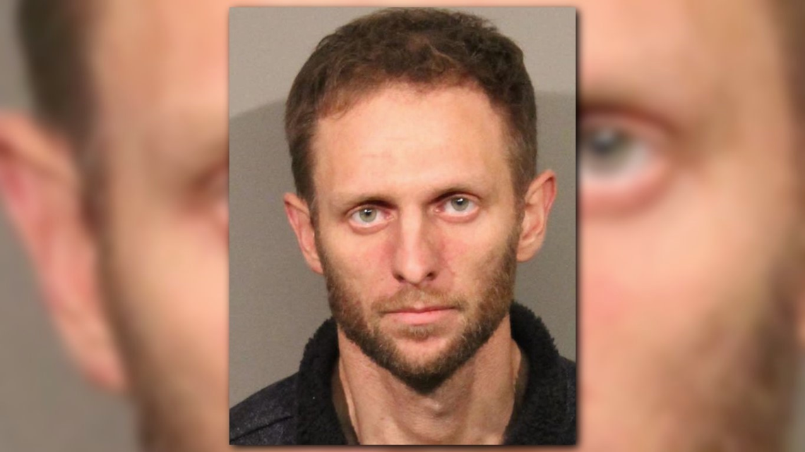 Suspect arrested trying to steal ATM from Roseville bank | abc10.com