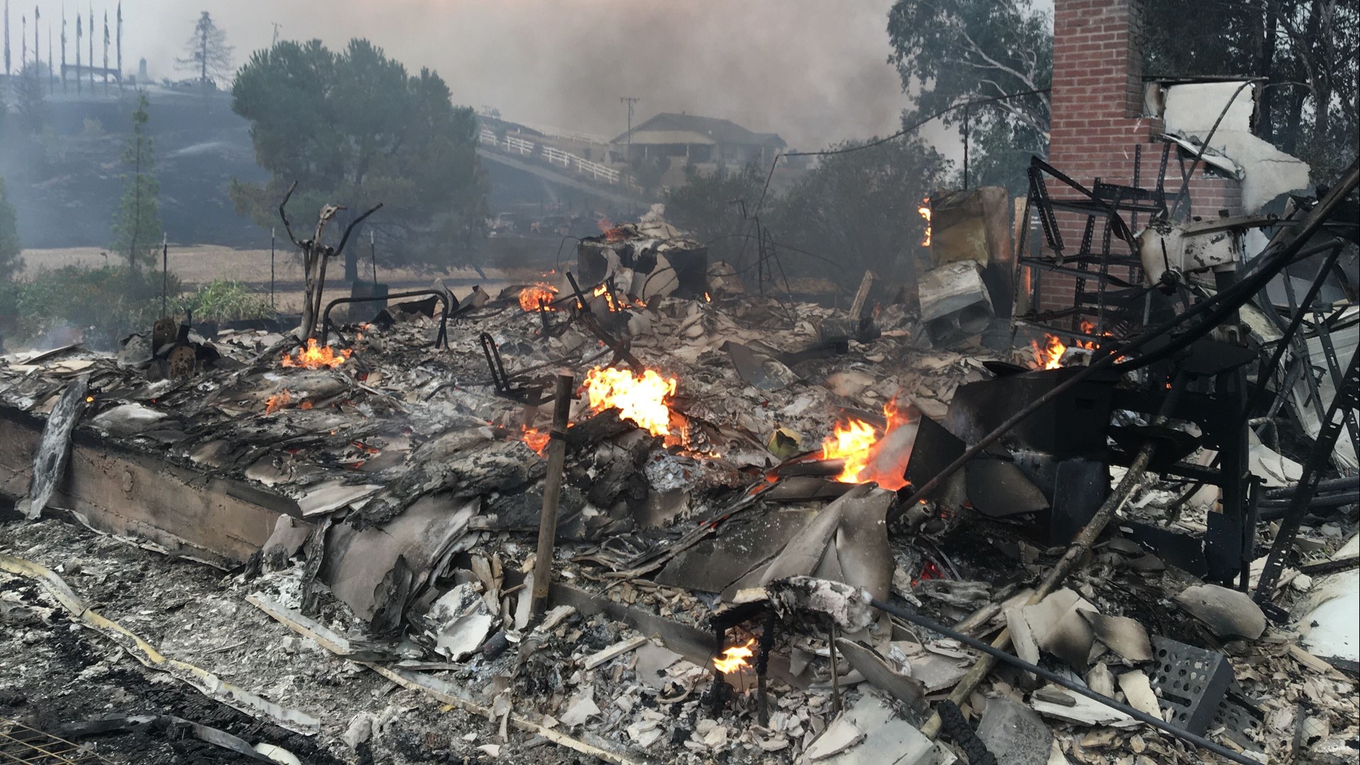 LNU Lightning Complex Fire | Sights & Sounds from the ground | abc10.com