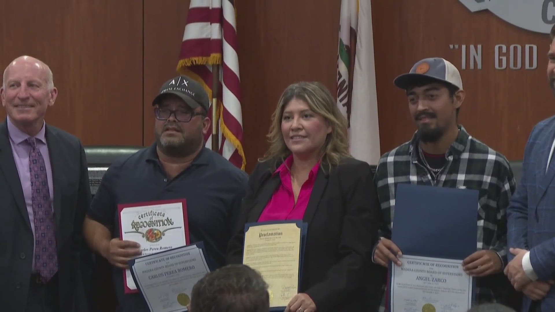 Madera County farmworkers save students from burning school bus | abc10.com