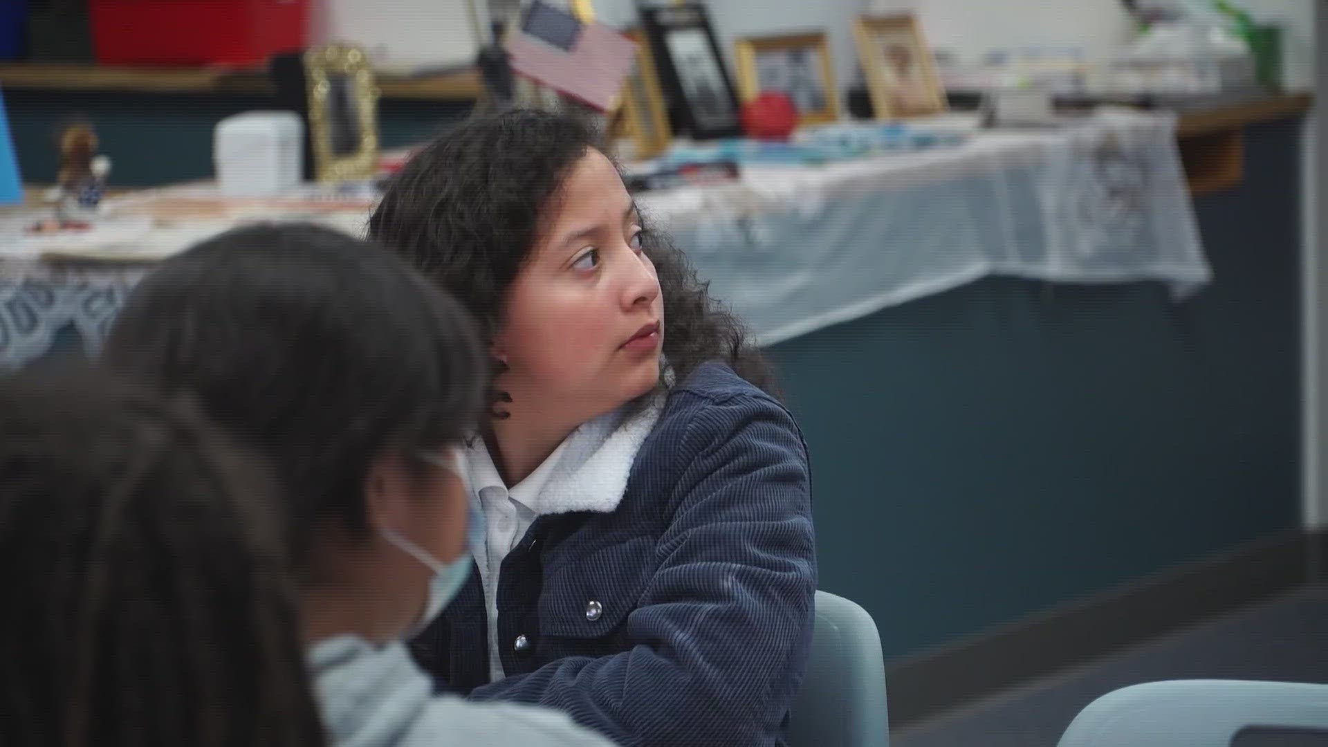 Sacramento genealogist writes book to help families trace roots | abc10.com