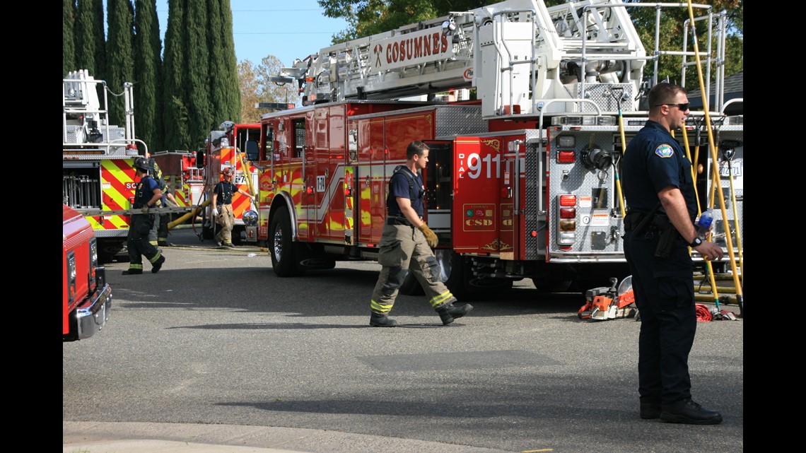 House fire damages 2 Elk Grove homes | abc10.com