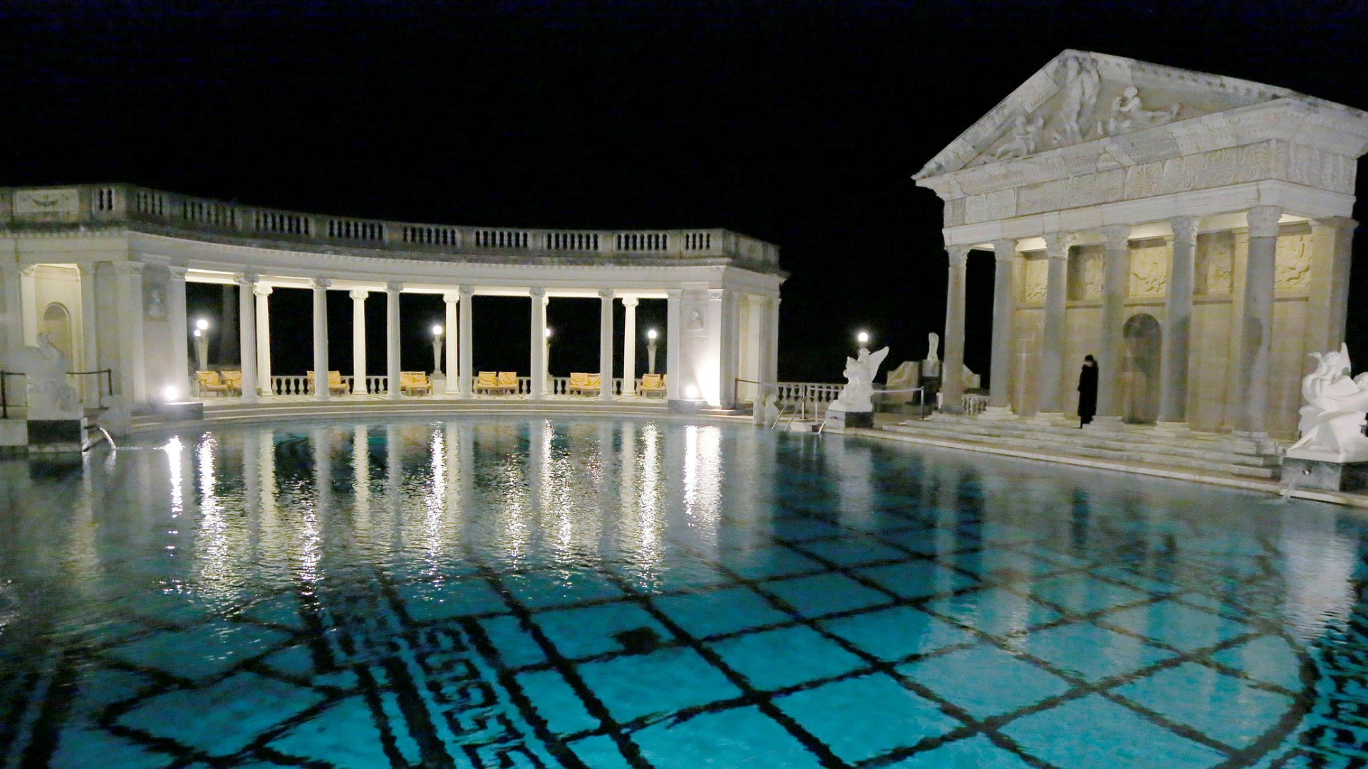 Inside Hearst Castle on Highway 1 in San Simeon | abc10.com