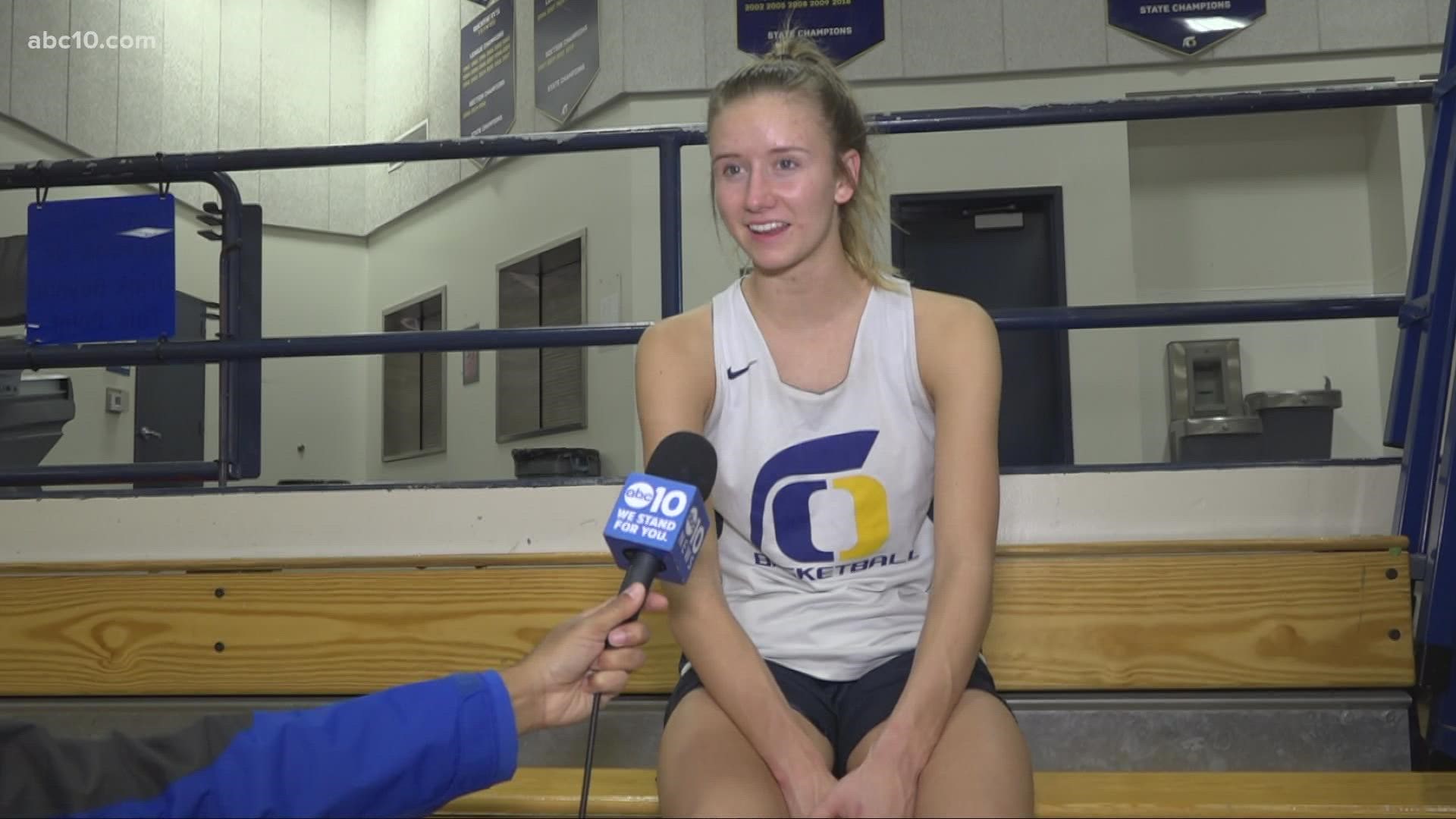 Oak Ridge High School girls basketball player takes team to new heights | abc10.com