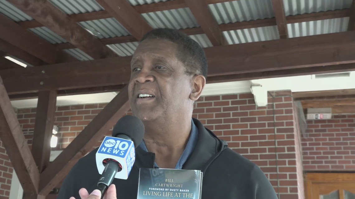 NBA legend Bill Cartwright returns to hometown Elk Grove for book ...