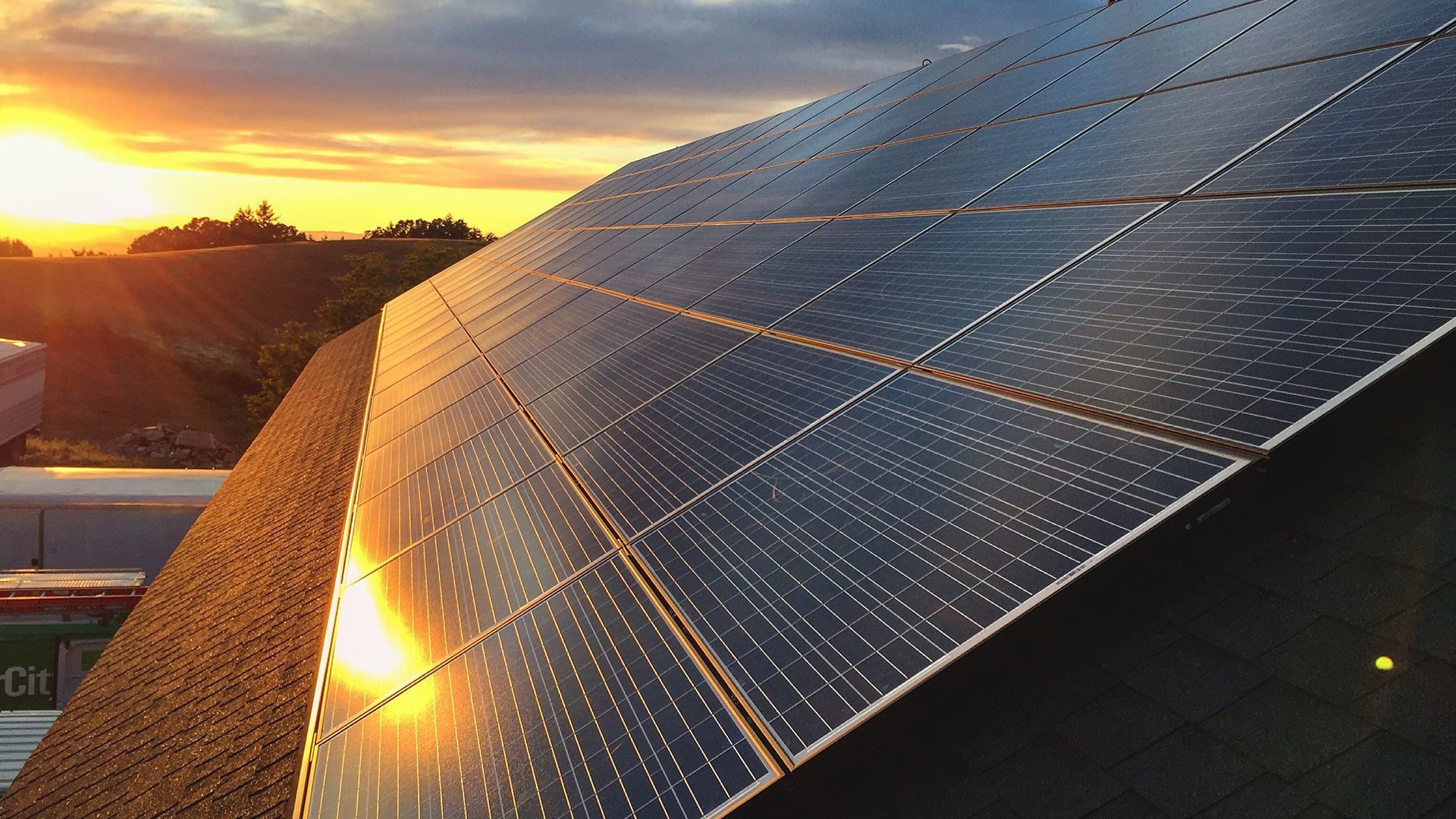 SolarCity laying off 141 employees in Roseville office | abc10.com