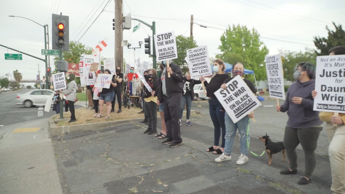 Sacramento protest calls for 'defunding' police, systemic c | abc10.com