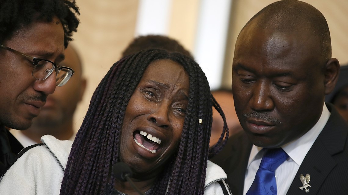 Stephon Clark's family, attorney addresses media; echoes call for ...