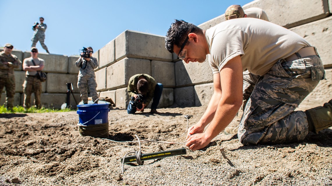 Bomb busters: How the Air Force's bomb squad assists police in ...
