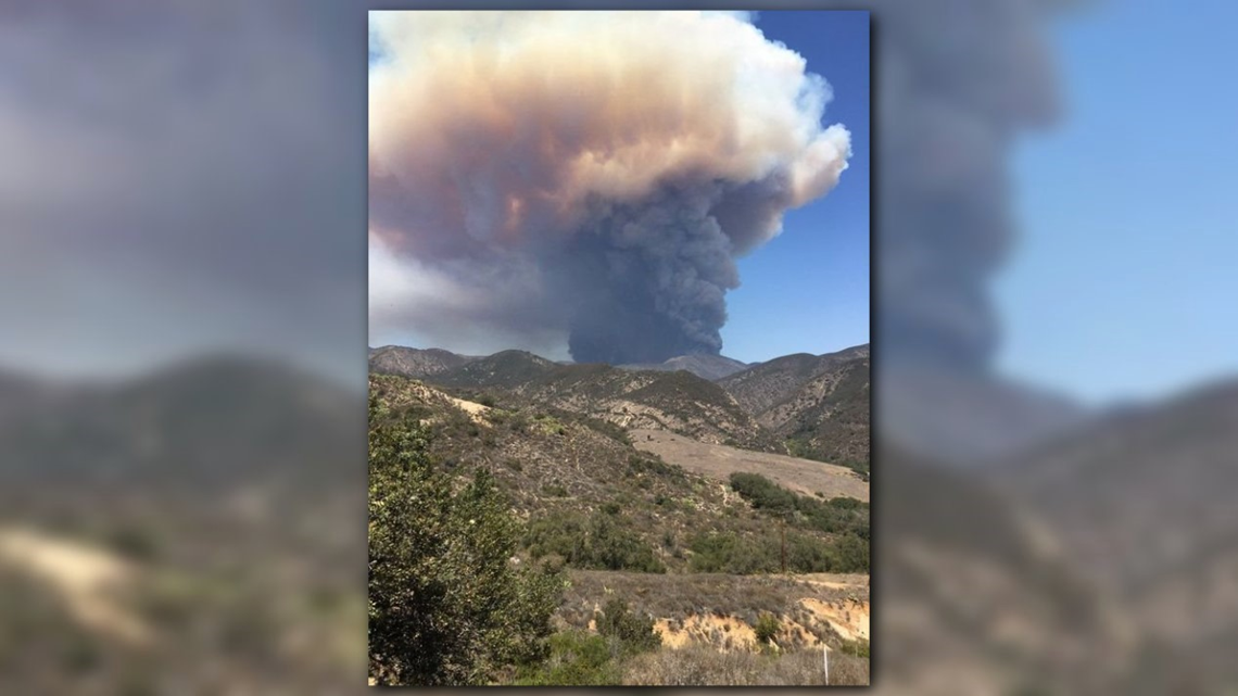 Hundreds of fire fighters battle Holy Fire as 4K-acre blaze moves ...