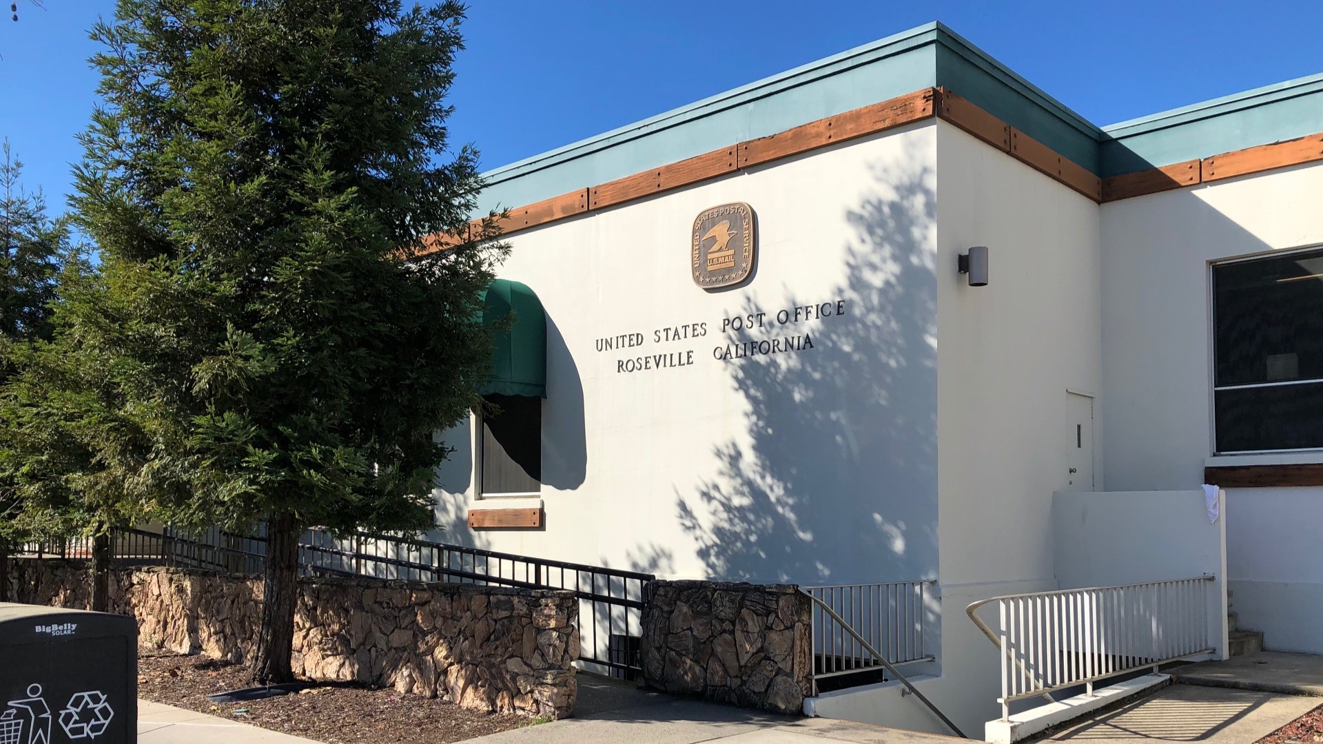 Roseville's Old Town Pizza purchases former post office | abc10.com