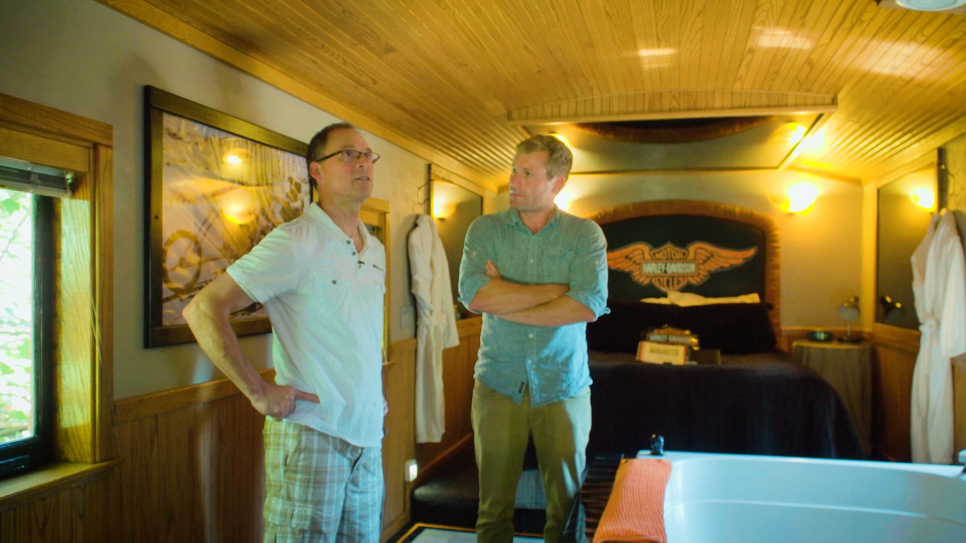 Stay a night at the caboose hotel | abc10.com