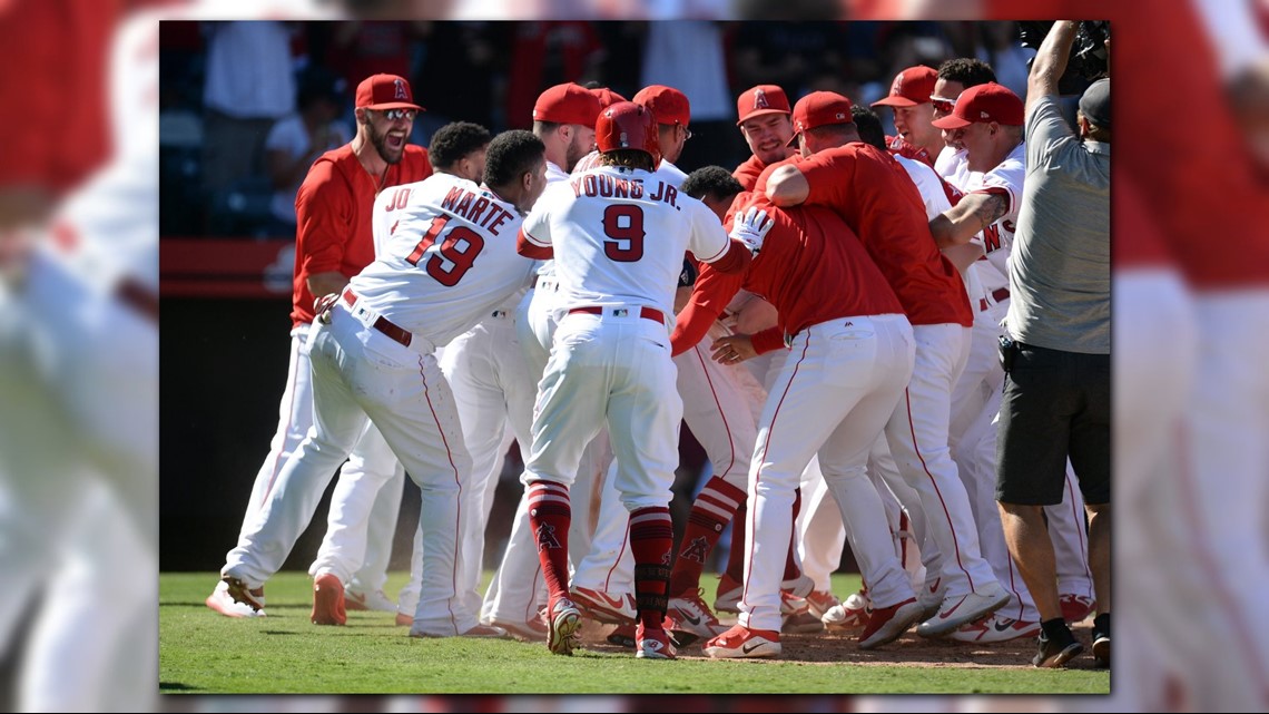 Scioscia says he's leaving Angels after 5-4 win over A's | abc10.com