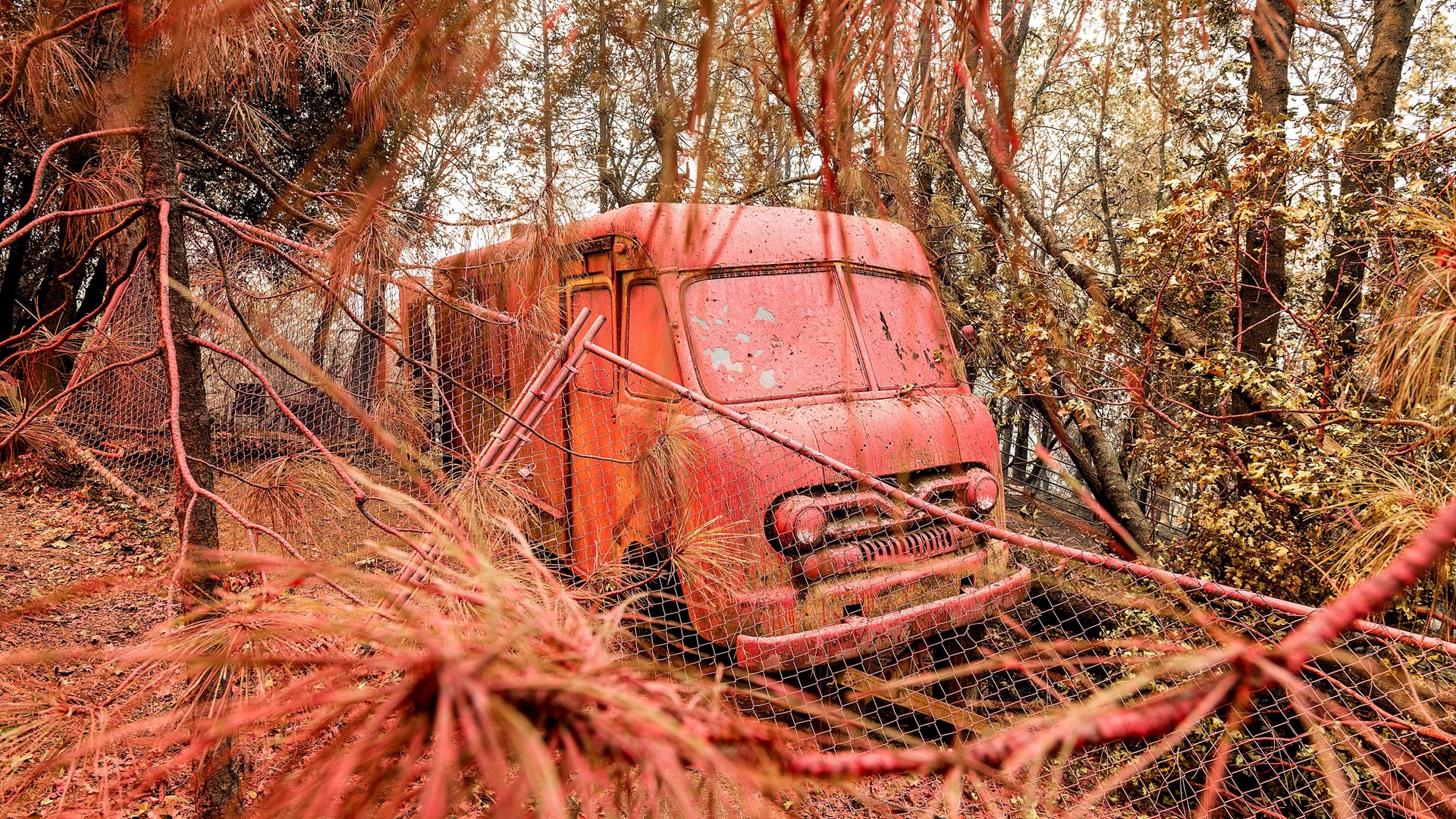 Fight persists against home-destroying Salt Fire | abc10.com