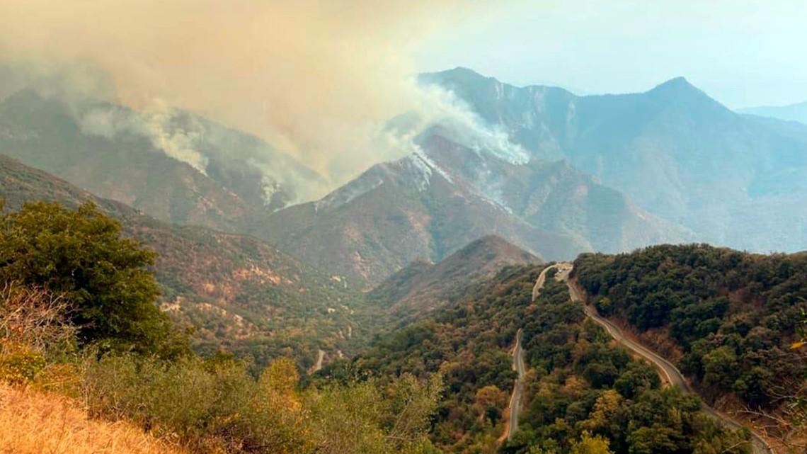 Sequoia National Park closed, wildfires advancing to Giant Forest ...
