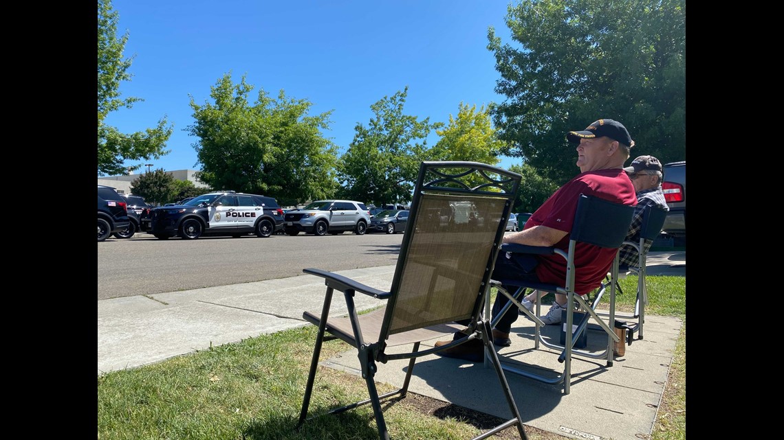 Memorial service and procession for Officer Jimmy Inn | abc10.com