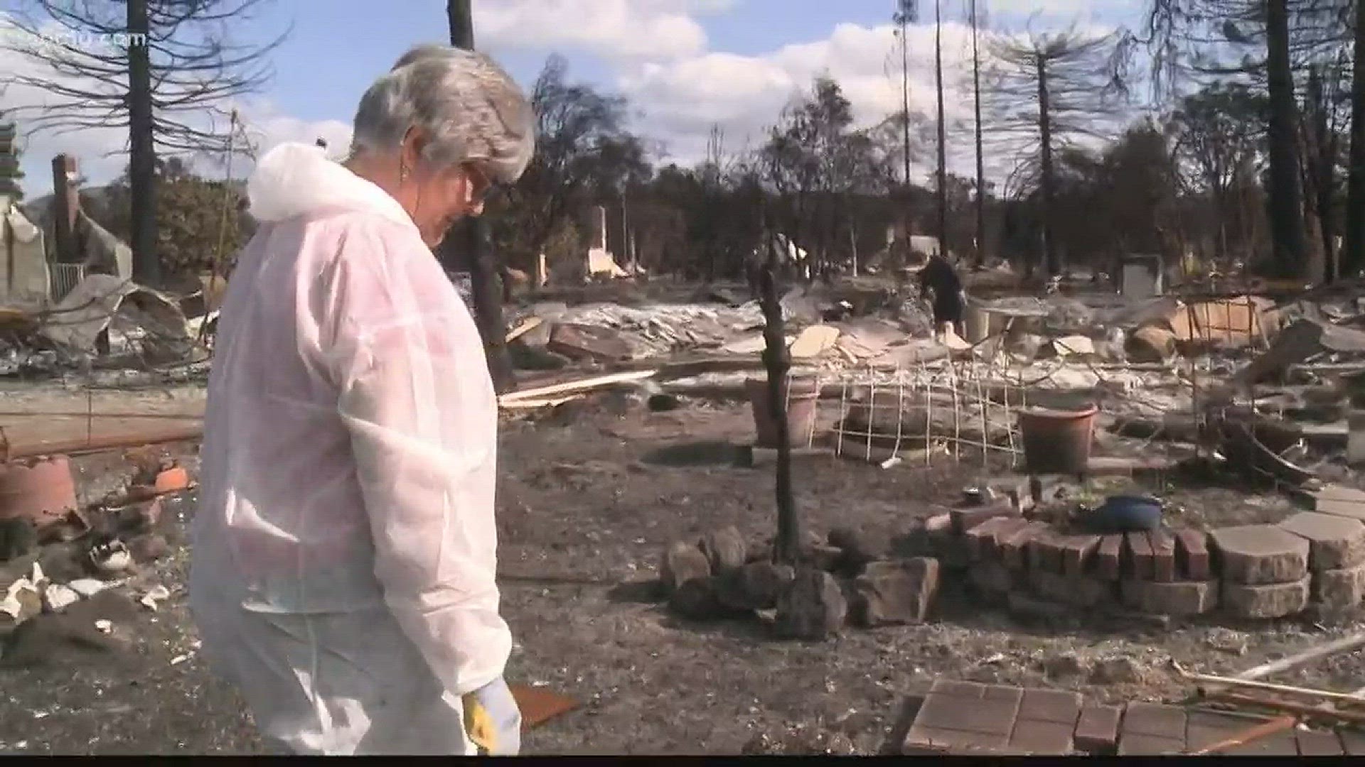 Couple returns to burned Santa Rosa home after wildfires | abc10.com
