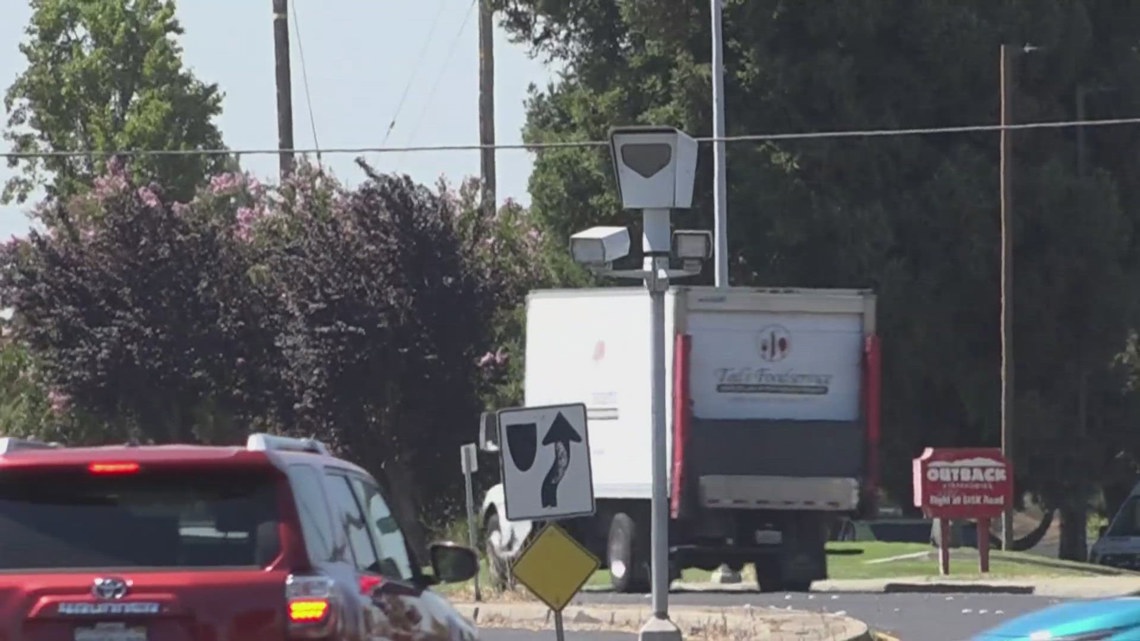 Modesto boosts road safety with $3M red light cameras | abc10.com