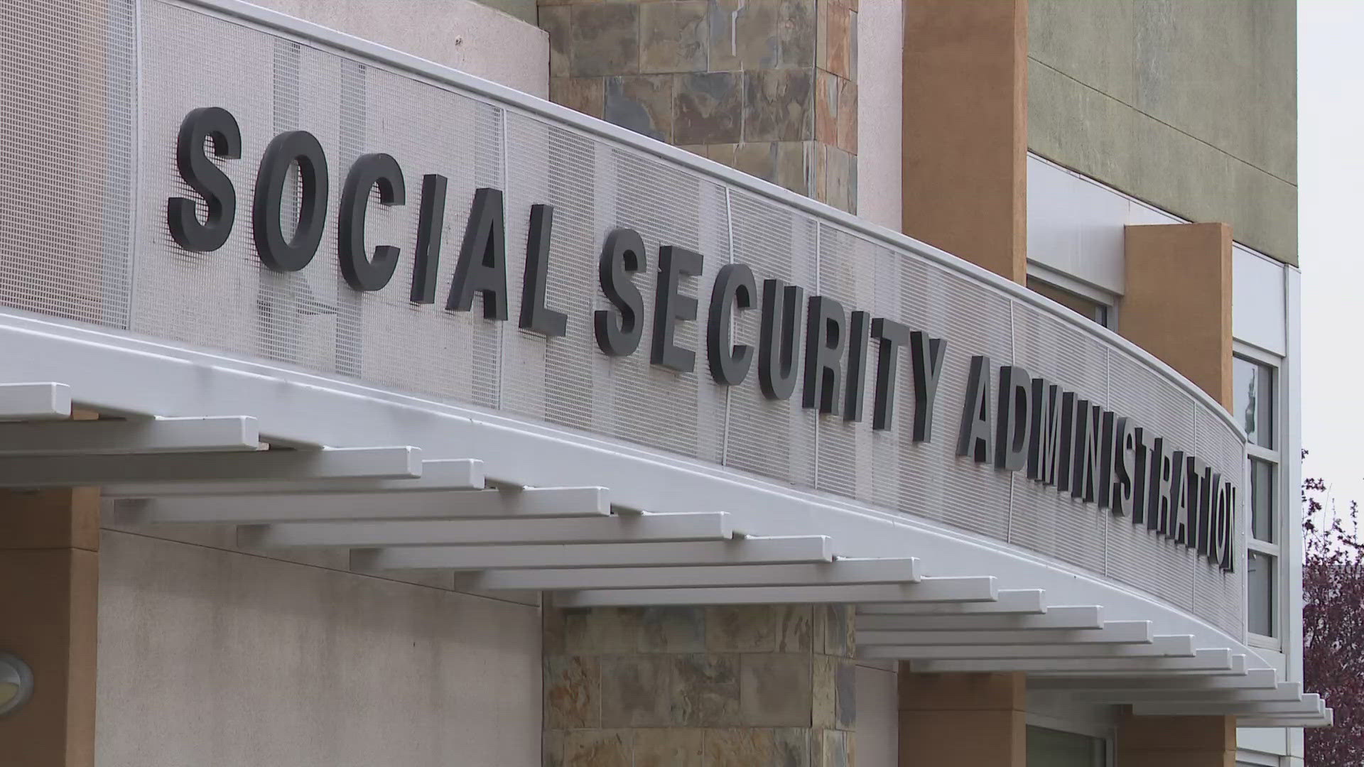 Prosecutors: Theranos CEO Elizabeth Holmes should get 15 years | abc10.com