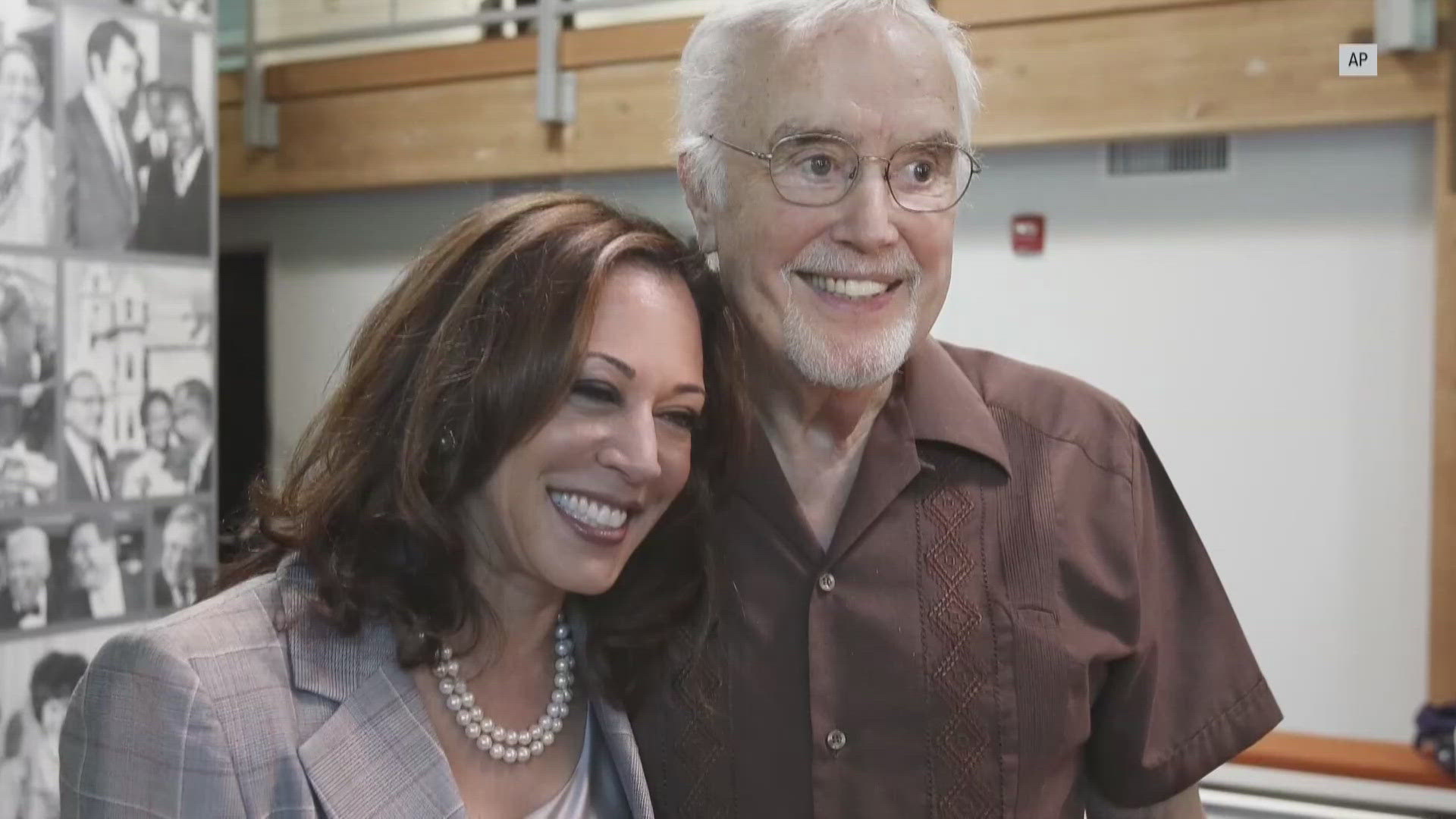 John Burton, California Democrat and former party chair, dies at 92 | abc10.com